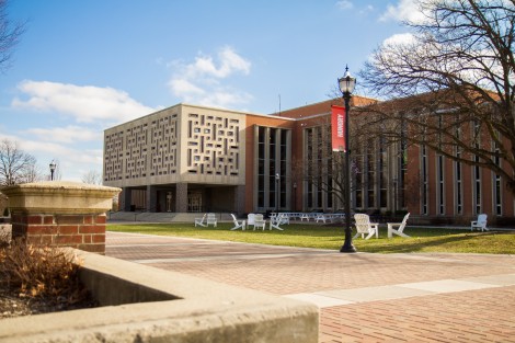 A New Chapter in OWU Snapchat: The Beeghly Library Edition | Ohio ...